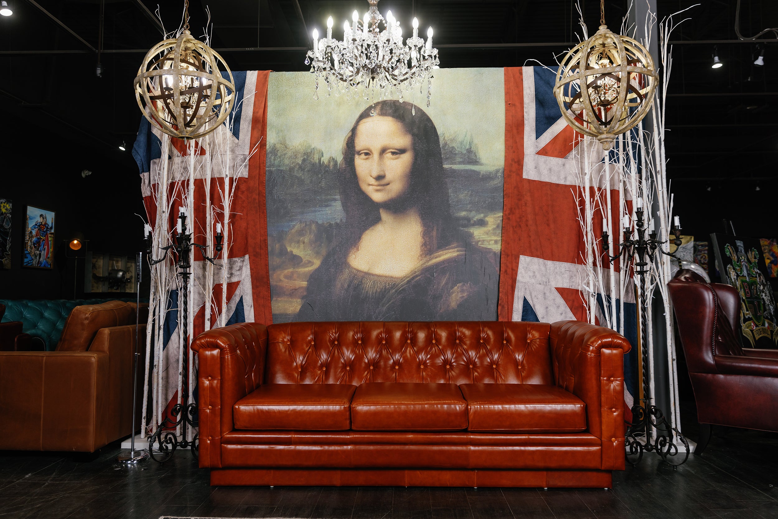 DAVINCI LEATHER SOFA FLOOR MODEL