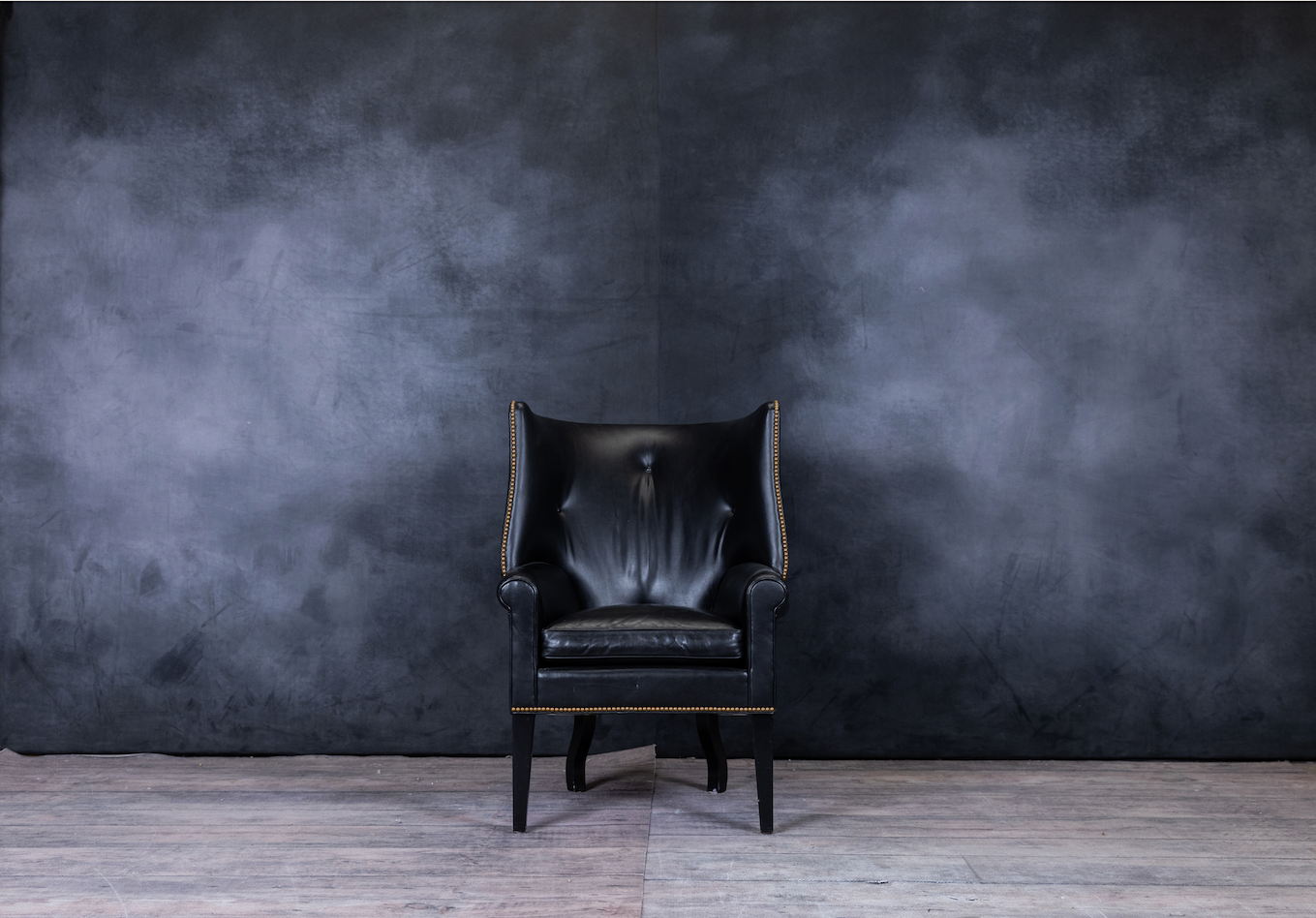 AXEL ROD LEATHER CHAIR